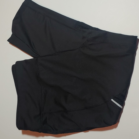 Avia | Pants & Jumpsuits | Avia Black Capri Length Workout Pants | Poshmark